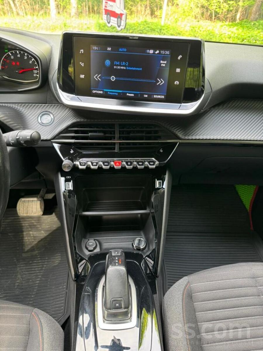 Melns Peugeot 2008 2020 Rīga, ar dzinēja tilpumu 1.20 L un nobraukumu 0 tūkst. km par 14599 €, foto 22 vietnē AUTOMOTO.COM.LV