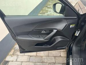 Melns Peugeot 2008 2020 Rīga, ar dzinēja tilpumu 1.20 L un nobraukumu 110 tūkst. km par 16900 €, foto 16 vietnē AUTOMOTO.COM.LV