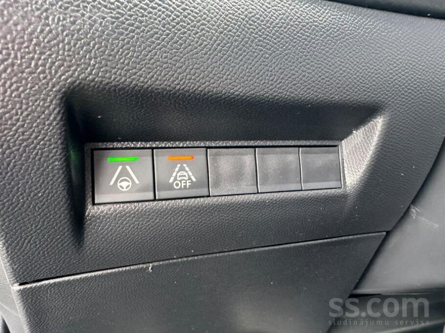 Melns Peugeot 2008 2020 Rīga, ar dzinēja tilpumu 1.20 L un nobraukumu 110 tūkst. km par 16900 €, foto 30 vietnē AUTOMOTO.COM.LV