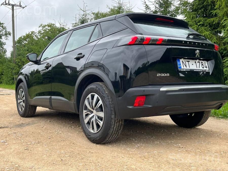Black Peugeot 2008 2020 in Riga, with an engine capacity of 1.50 L and mileage of 144 thousand km for 16550 €, photo 5 on AUTOMOTO.COM.LV