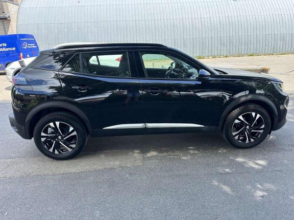 Melns Peugeot 2008 2020 Tauragė, ar dzinēja tilpumu 1.20 L un nobraukumu 123 tūkst. km par 11800 €, foto 4 vietnē AUTOMOTO.COM.LV