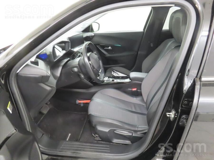 Melns Peugeot 2008 2020 Rīga, ar dzinēja tilpumu 0.00 L un nobraukumu 111 tūkst. km par 14500 €, foto 4 vietnē AUTOMOTO.COM.LV