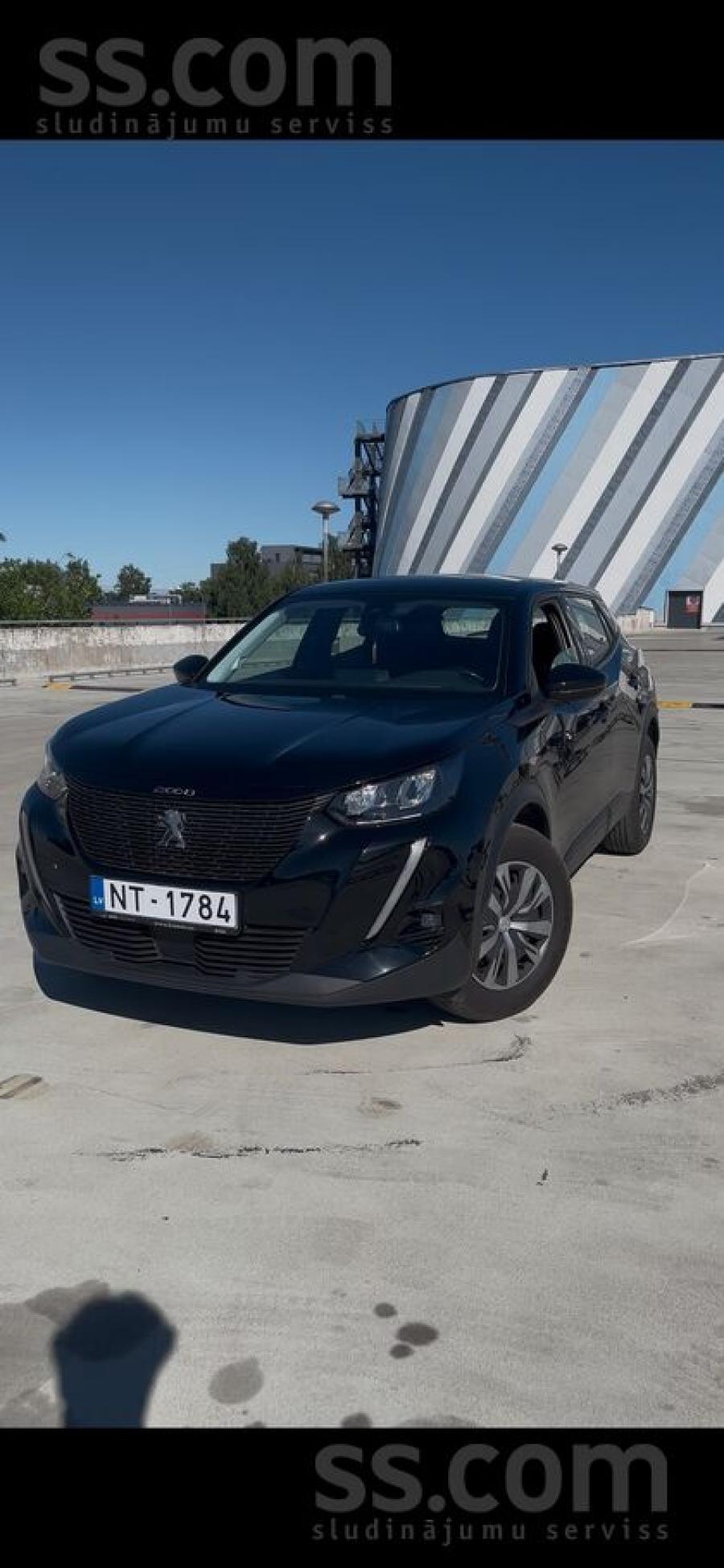 Melns Peugeot 2008 2020 Rīga, ar dzinēja tilpumu 1.50 L un nobraukumu 154 tūkst. km par 11500 €, foto 3 vietnē AUTOMOTO.COM.LV