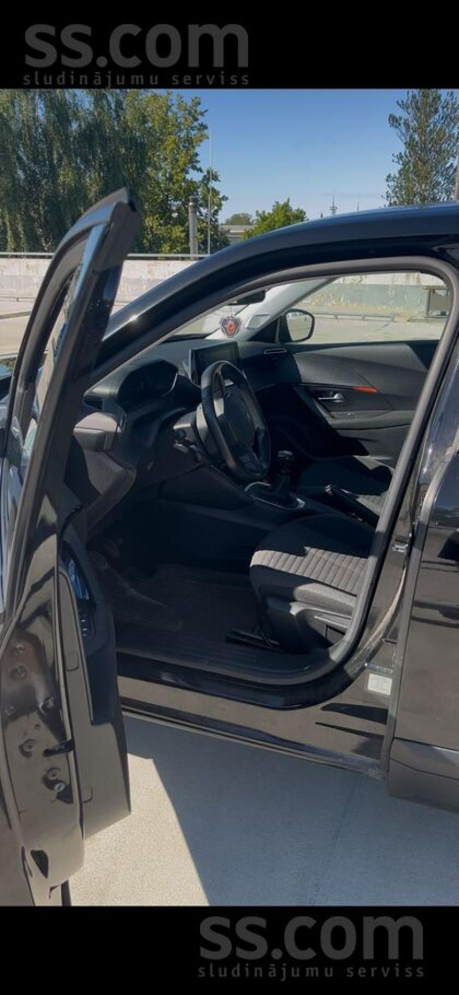 Melns Peugeot 2008 2020 Rīga, ar dzinēja tilpumu 1.50 L un nobraukumu 154 tūkst. km par 11500 €, foto 14 vietnē AUTOMOTO.COM.LV