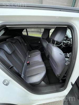 Melns Peugeot 2008 2020 Rīga, ar dzinēja tilpumu 1.20 L un nobraukumu 115 tūkst. km par 13700 €, foto 13 vietnē AUTOMOTO.COM.LV
