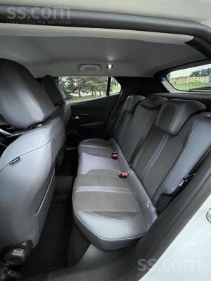 Melns Peugeot 2008 2020 Rīga, ar dzinēja tilpumu 1.20 L un nobraukumu 115 tūkst. km par 13700 €, foto 15 vietnē AUTOMOTO.COM.LV