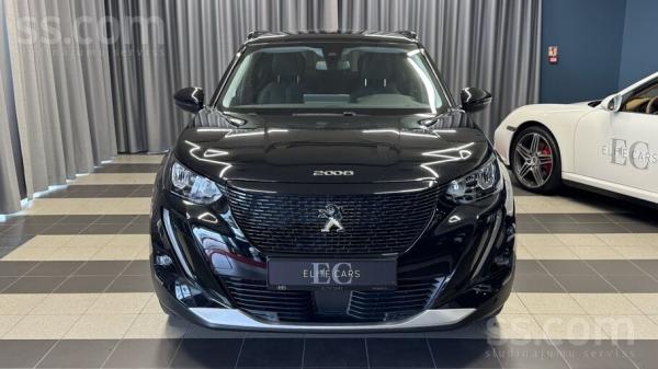 Black Peugeot 2008 2020 in Riga, with an engine capacity of 1.20 L and mileage of 75 thousand km for 17990 €, photo 2 on AUTOMOTO.COM.LV