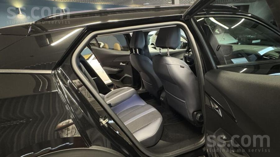 Melns Peugeot 2008 2020 Rīga, ar dzinēja tilpumu 1.20 L un nobraukumu 75 tūkst. km par 17990 €, foto 12 vietnē AUTOMOTO.COM.LV