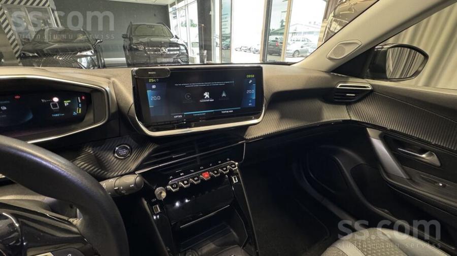 Melns Peugeot 2008 2020 Rīga, ar dzinēja tilpumu 1.20 L un nobraukumu 75 tūkst. km par 17990 €, foto 18 vietnē AUTOMOTO.COM.LV
