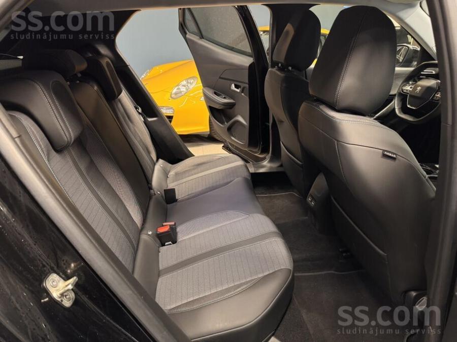 Black Peugeot 2008 2021 in Riga, with an engine capacity of 1.20 L and mileage of 72 thousand km for 16900 €, photo 15 on AUTOMOTO.COM.LV