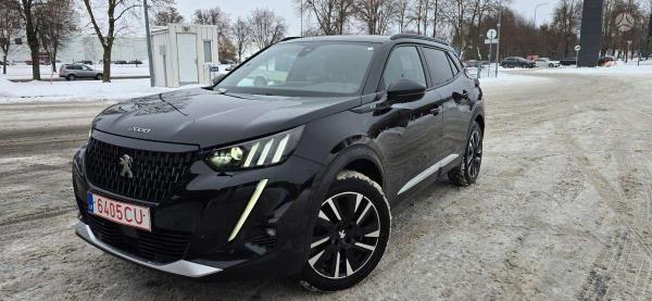 Black Peugeot 2008 2021 in Kaunas, with an engine capacity of 1.20 L and mileage of 142 thousand km for 14883 €, photo 1 on AUTOMOTO.COM.LV