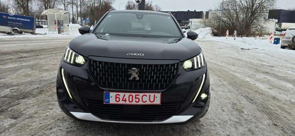 Black Peugeot 2008 2021 in Kaunas, with an engine capacity of 1.20 L and mileage of 142 thousand km for 14883 €, photo 2 on AUTOMOTO.COM.LV