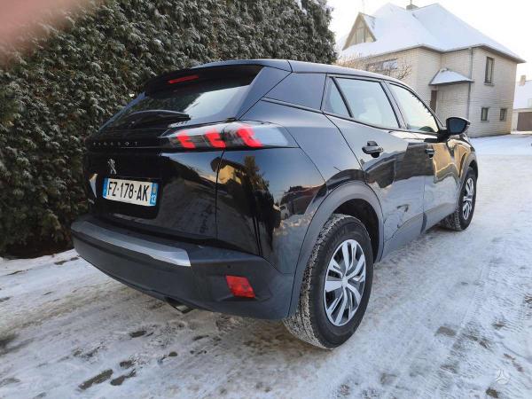 Melns Peugeot 2008 2021 Kalvarija, ar dzinēja tilpumu 1.20 L un nobraukumu 135 tūkst. km par 10588 €, foto 7 vietnē AUTOMOTO.COM.LV