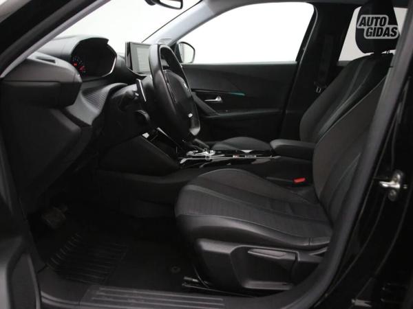 Black Peugeot 2008 2021 in Vilnius, with an engine capacity of 1.20 L and mileage of 141 thousand km for 13499 €, photo 4 on AUTOMOTO.COM.LV