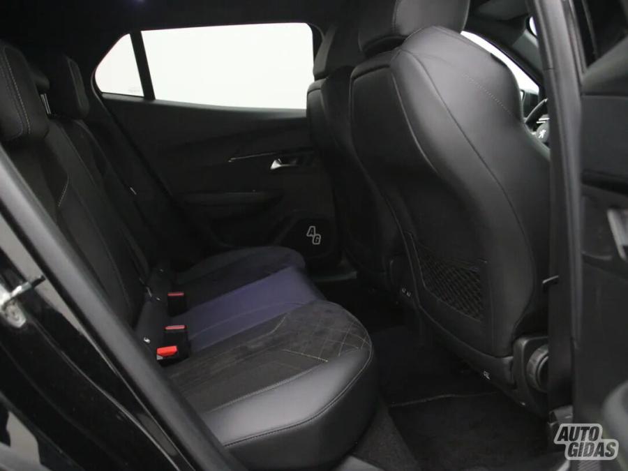 Black Peugeot 2008 2021 in Vilnius, with an engine capacity of 1.20 L and mileage of 97 thousand km for 15999 €, photo 16 on AUTOMOTO.COM.LV