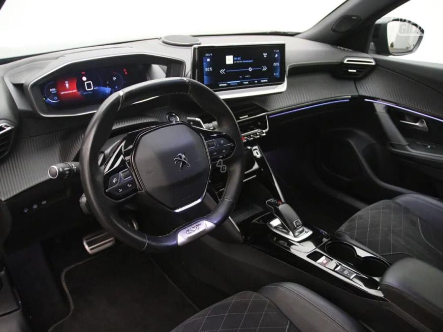 Black Peugeot 2008 2021 in Vilnius, with an engine capacity of 1.20 L and mileage of 97 thousand km for 15999 €, photo 17 on AUTOMOTO.COM.LV