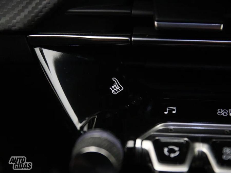 Black Peugeot 2008 2021 in Vilnius, with an engine capacity of 1.20 L and mileage of 97 thousand km for 15999 €, photo 29 on AUTOMOTO.COM.LV