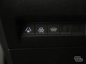 Black Peugeot 2008 2021 in Vilnius, with an engine capacity of 1.20 L and mileage of 97 thousand km for 15999 €, photo 33 on AUTOMOTO.COM.LV