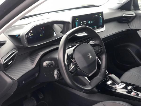 Black Peugeot 2008 2021 in Riga, with an engine capacity of 0.00 L and mileage of 67 thousand km for 14150 €, photo 8 on AUTOMOTO.COM.LV