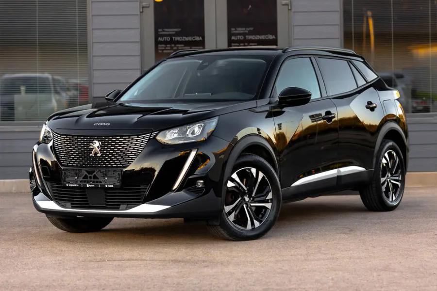 Black Peugeot 2008 2021 in Jelgava, with an engine capacity of 1.50 L and mileage of 160 thousand km for 16950 €, photo 4 on AUTOMOTO.COM.LV