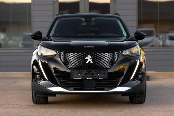 Melns Peugeot 2008 2021 Jelgava, ar dzinēja tilpumu 1.50 L un nobraukumu 160 tūkst. km par 16950 €, foto 5 vietnē AUTOMOTO.COM.LV