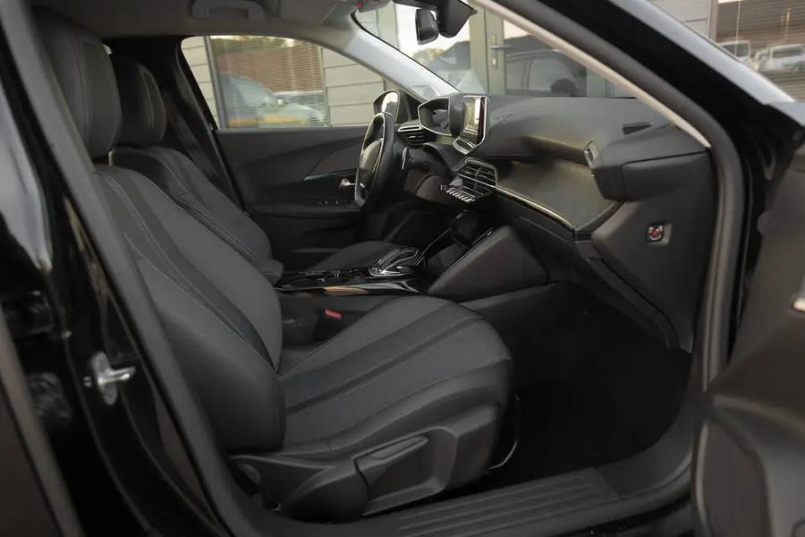 Black Peugeot 2008 2021 in Jelgava, with an engine capacity of 1.50 L and mileage of 160 thousand km for 16950 €, photo 10 on AUTOMOTO.COM.LV