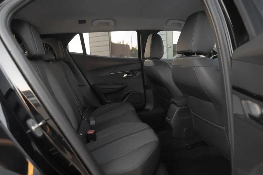 Black Peugeot 2008 2021 in Jelgava, with an engine capacity of 1.50 L and mileage of 160 thousand km for 16950 €, photo 11 on AUTOMOTO.COM.LV
