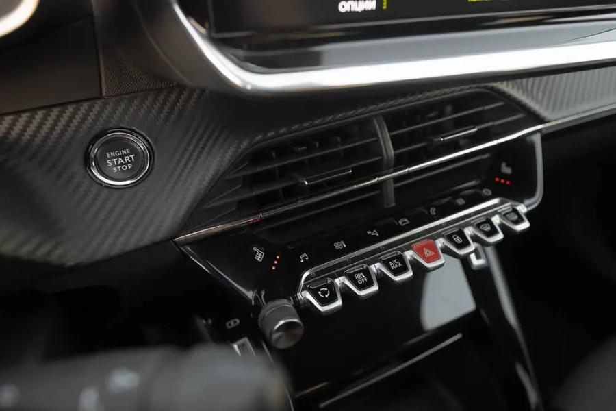 Black Peugeot 2008 2021 in Jelgava, with an engine capacity of 1.50 L and mileage of 160 thousand km for 16950 €, photo 15 on AUTOMOTO.COM.LV