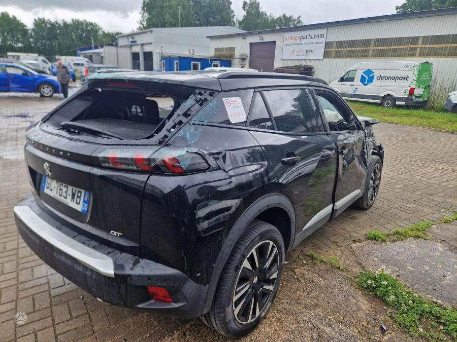 Black Peugeot 2008 2021 in Kaunas, with an engine capacity of 1.50 L and mileage of 125 thousand km for 7865 €, photo 10 on AUTOMOTO.COM.LV