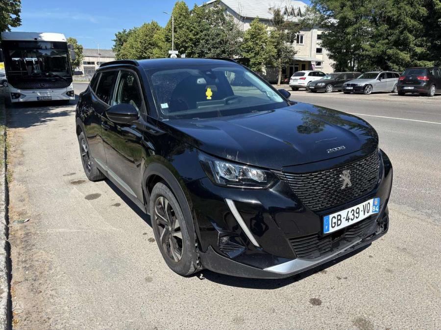 Melns Peugeot 2008 2021 Tauragė, ar dzinēja tilpumu 1.50 L un nobraukumu 159 tūkst. km par 7999 €, foto 3 vietnē AUTOMOTO.COM.LV