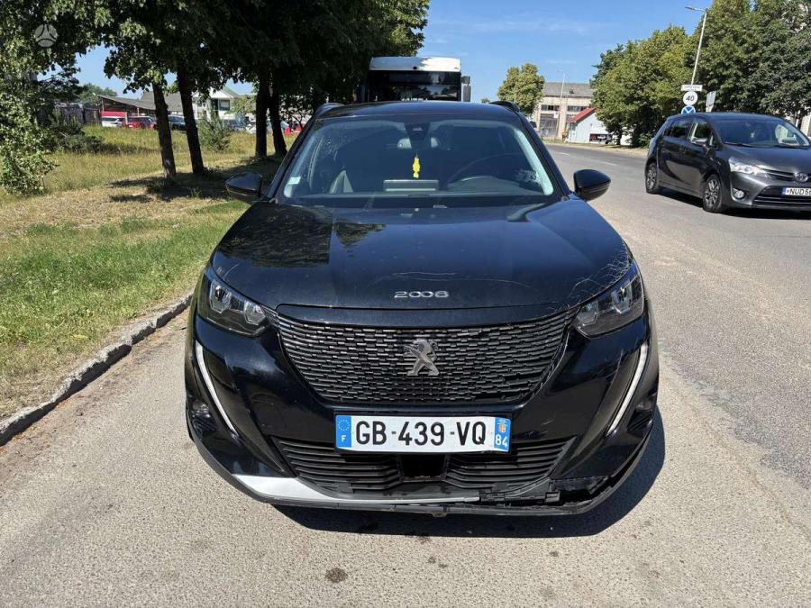 Melns Peugeot 2008 2021 Tauragė, ar dzinēja tilpumu 1.50 L un nobraukumu 159 tūkst. km par 7999 €, foto 4 vietnē AUTOMOTO.COM.LV