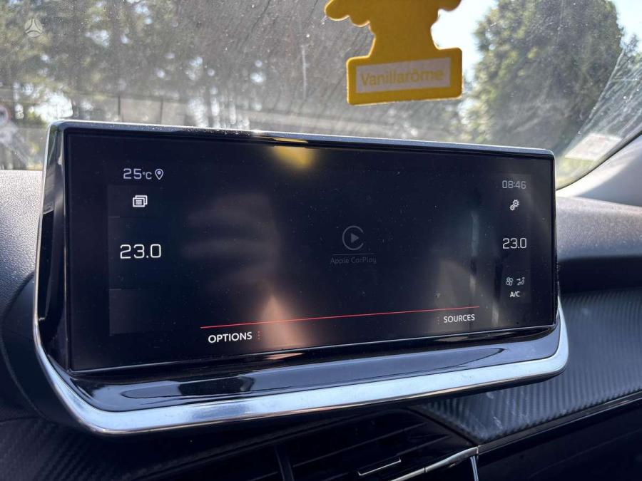 Melns Peugeot 2008 2021 Tauragė, ar dzinēja tilpumu 1.50 L un nobraukumu 159 tūkst. km par 7999 €, foto 18 vietnē AUTOMOTO.COM.LV