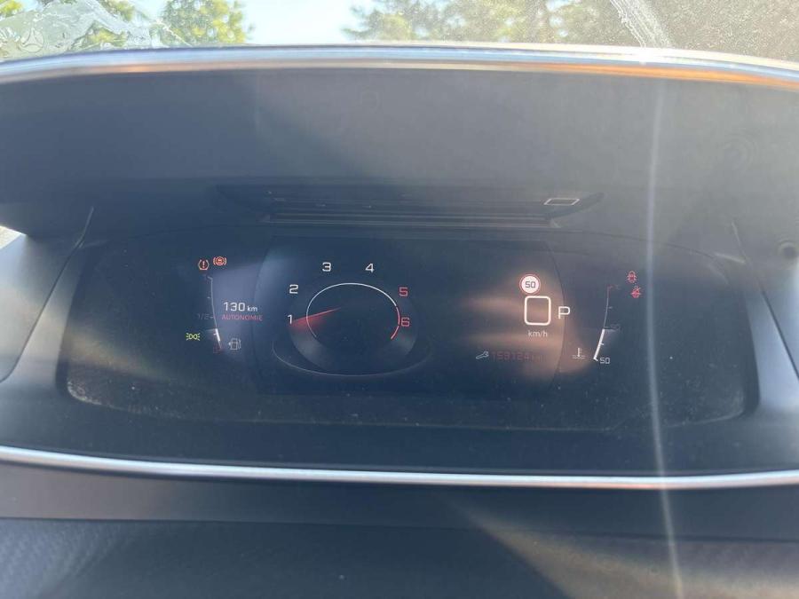 Melns Peugeot 2008 2021 Tauragė, ar dzinēja tilpumu 1.50 L un nobraukumu 159 tūkst. km par 7999 €, foto 19 vietnē AUTOMOTO.COM.LV