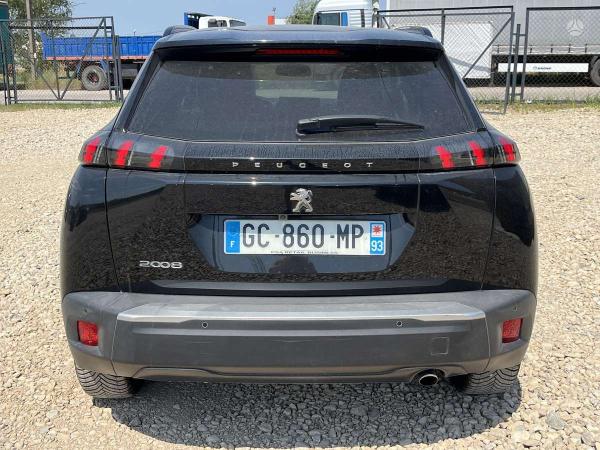 Black Peugeot 2008 2021 in Vilnius, with an engine capacity of 1.20 L and mileage of 156 thousand km for 9075 €, photo 5 on AUTOMOTO.COM.LV