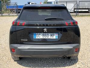 Black Peugeot 2008 2021 in Vilnius, with an engine capacity of 1.20 L and mileage of 156 thousand km for 9075 €, photo 6 on AUTOMOTO.COM.LV