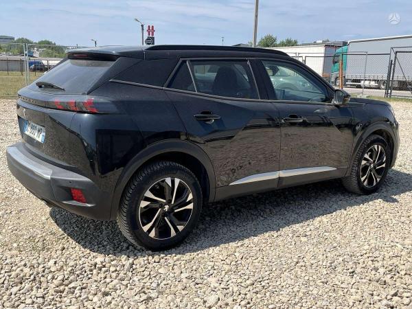 Black Peugeot 2008 2021 in Vilnius, with an engine capacity of 1.20 L and mileage of 156 thousand km for 9075 €, photo 6 on AUTOMOTO.COM.LV