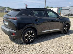 Black Peugeot 2008 2021 in Vilnius, with an engine capacity of 1.20 L and mileage of 156 thousand km for 9075 €, photo 7 on AUTOMOTO.COM.LV
