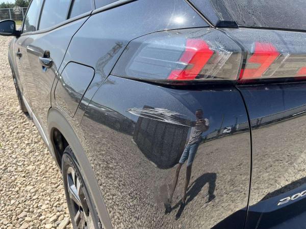 Black Peugeot 2008 2021 in Vilnius, with an engine capacity of 1.20 L and mileage of 156 thousand km for 9075 €, photo 9 on AUTOMOTO.COM.LV