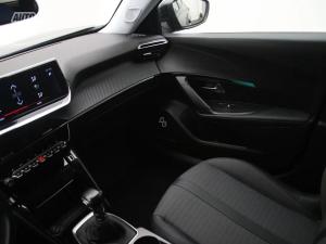 Black Peugeot 2008 2021 in Vilnius, with an engine capacity of 1.50 L and mileage of 144 thousand km for 13099 €, photo 22 on AUTOMOTO.COM.LV