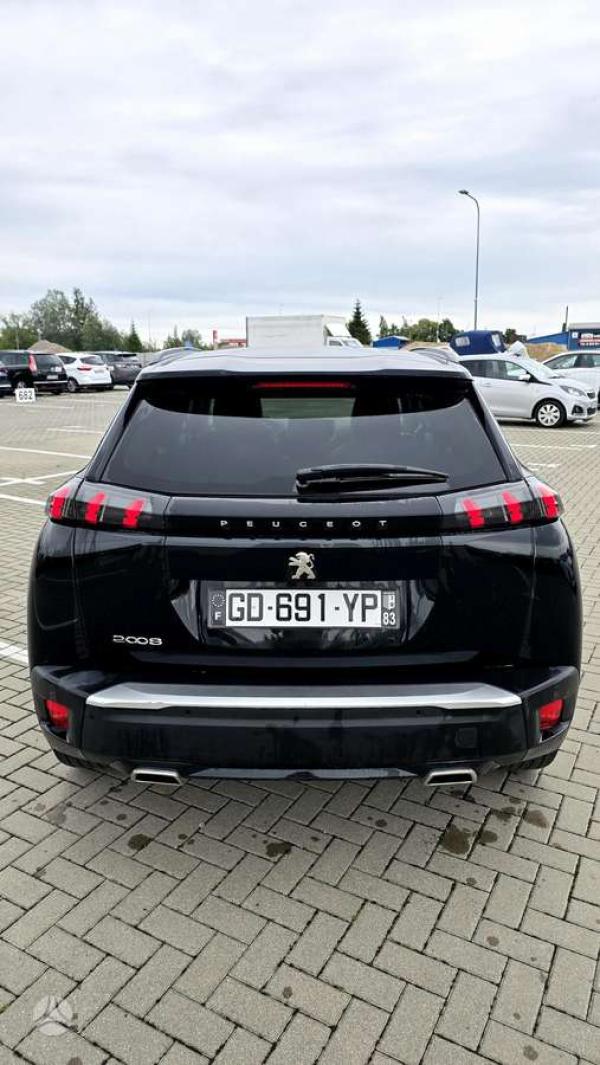 Black Peugeot 2008 2021 in Taurage, with an engine capacity of 1.20 L and mileage of 164 thousand km for 12221 €, photo 5 on AUTOMOTO.COM.LV