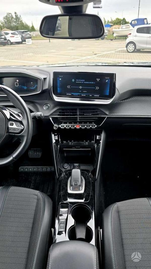 Black Peugeot 2008 2021 in Taurage, with an engine capacity of 1.20 L and mileage of 164 thousand km for 12221 €, photo 9 on AUTOMOTO.COM.LV
