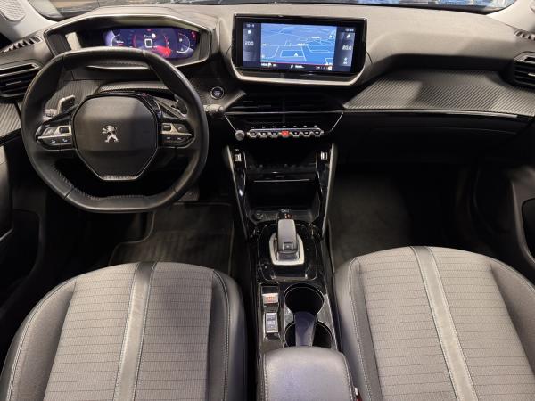 Melns Peugeot 2008 2021 Rīga, ar dzinēja tilpumu 1.20 L un nobraukumu 72 tūkst. km par 14990 €, foto 6 vietnē AUTOMOTO.COM.LV