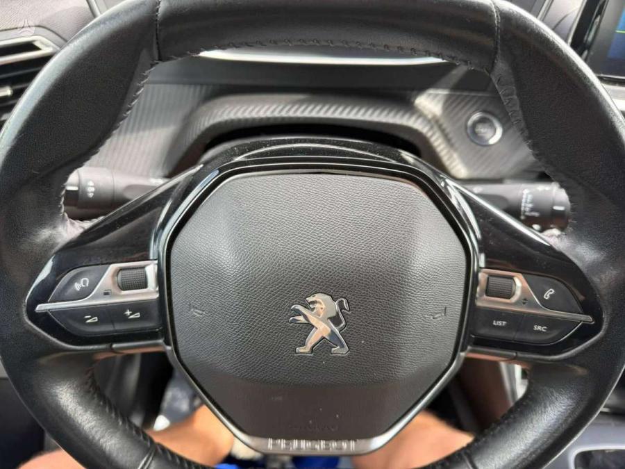 Melns Peugeot 2008 2021 Šauļi, ar dzinēja tilpumu 0.00 L un nobraukumu 127 tūkst. km par 13900 €, foto 12 vietnē AUTOMOTO.COM.LV