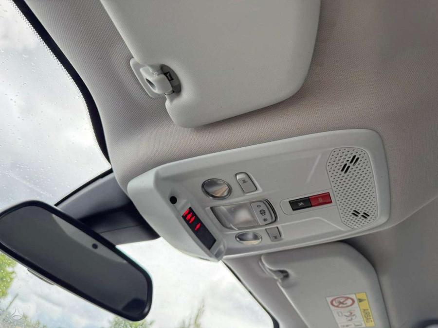 Melns Peugeot 2008 2021 Šauļi, ar dzinēja tilpumu 0.00 L un nobraukumu 127 tūkst. km par 13900 €, foto 17 vietnē AUTOMOTO.COM.LV
