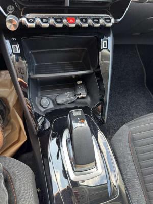 Black Peugeot 2008 2021 in Telschi, with an engine capacity of 0.00 L and mileage of 40 thousand km for 12300 €, photo 31 on AUTOMOTO.COM.LV