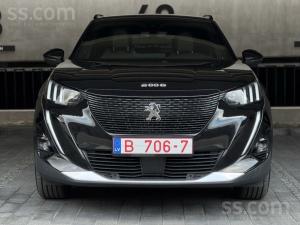 Black Peugeot 2008 2021 in Riga, with an engine capacity of 1.20 L and mileage of 120 thousand km for 17490 €, photo 3 on AUTOMOTO.COM.LV