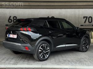 Black Peugeot 2008 2021 in Riga, with an engine capacity of 1.20 L and mileage of 120 thousand km for 17490 €, photo 7 on AUTOMOTO.COM.LV