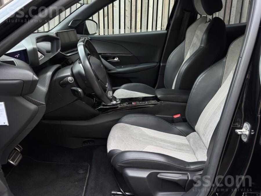 Black Peugeot 2008 2021 in Riga, with an engine capacity of 1.20 L and mileage of 120 thousand km for 17490 €, photo 11 on AUTOMOTO.COM.LV