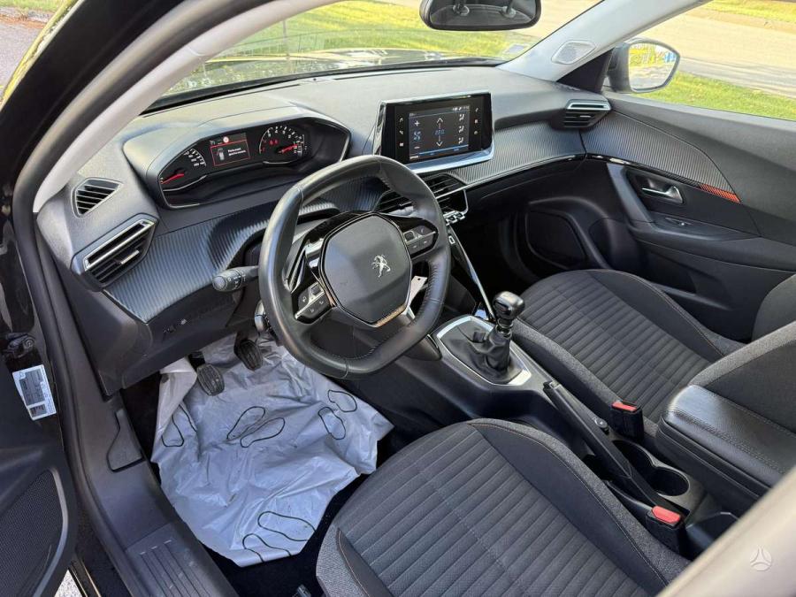 Black Peugeot 2008 2021 in Taurage, with an engine capacity of 1.50 L and mileage of 190 thousand km for 8200 €, photo 11 on AUTOMOTO.COM.LV