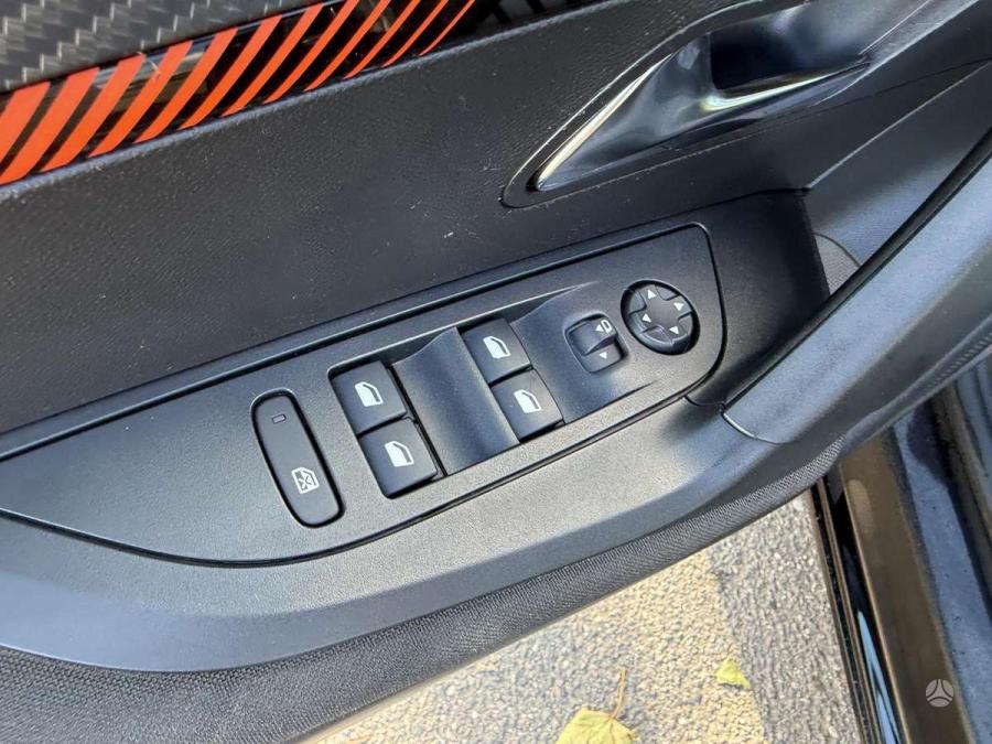 Black Peugeot 2008 2021 in Taurage, with an engine capacity of 1.50 L and mileage of 190 thousand km for 8200 €, photo 16 on AUTOMOTO.COM.LV